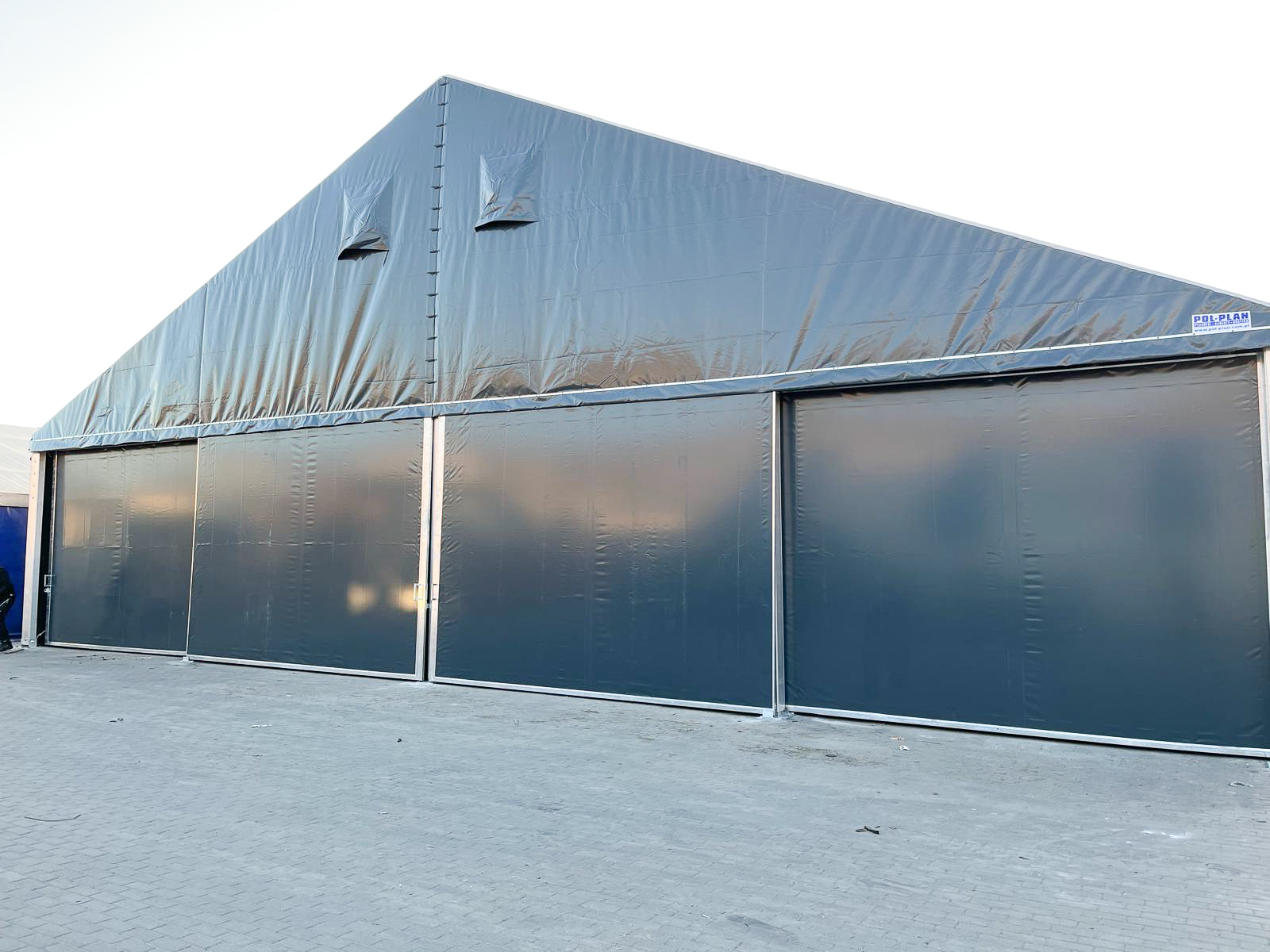 20x15x4 m hall with PVC cladding - maximum ventilation and ...